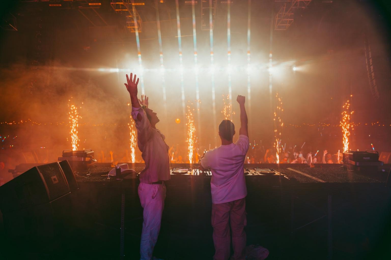 Como ser DJ profissional no Brasil? O guia completo!