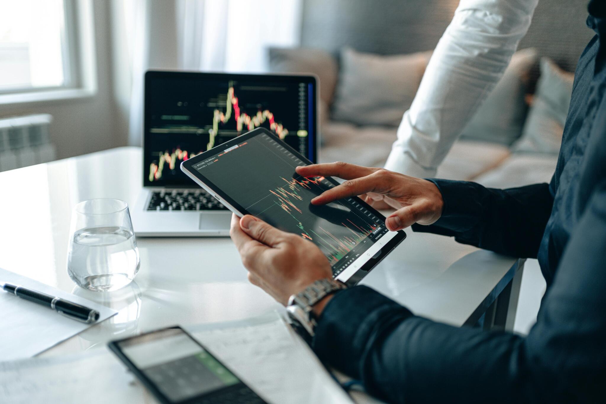 Understanding Trading Regulations in Canada: What Every Trader Needs to ...