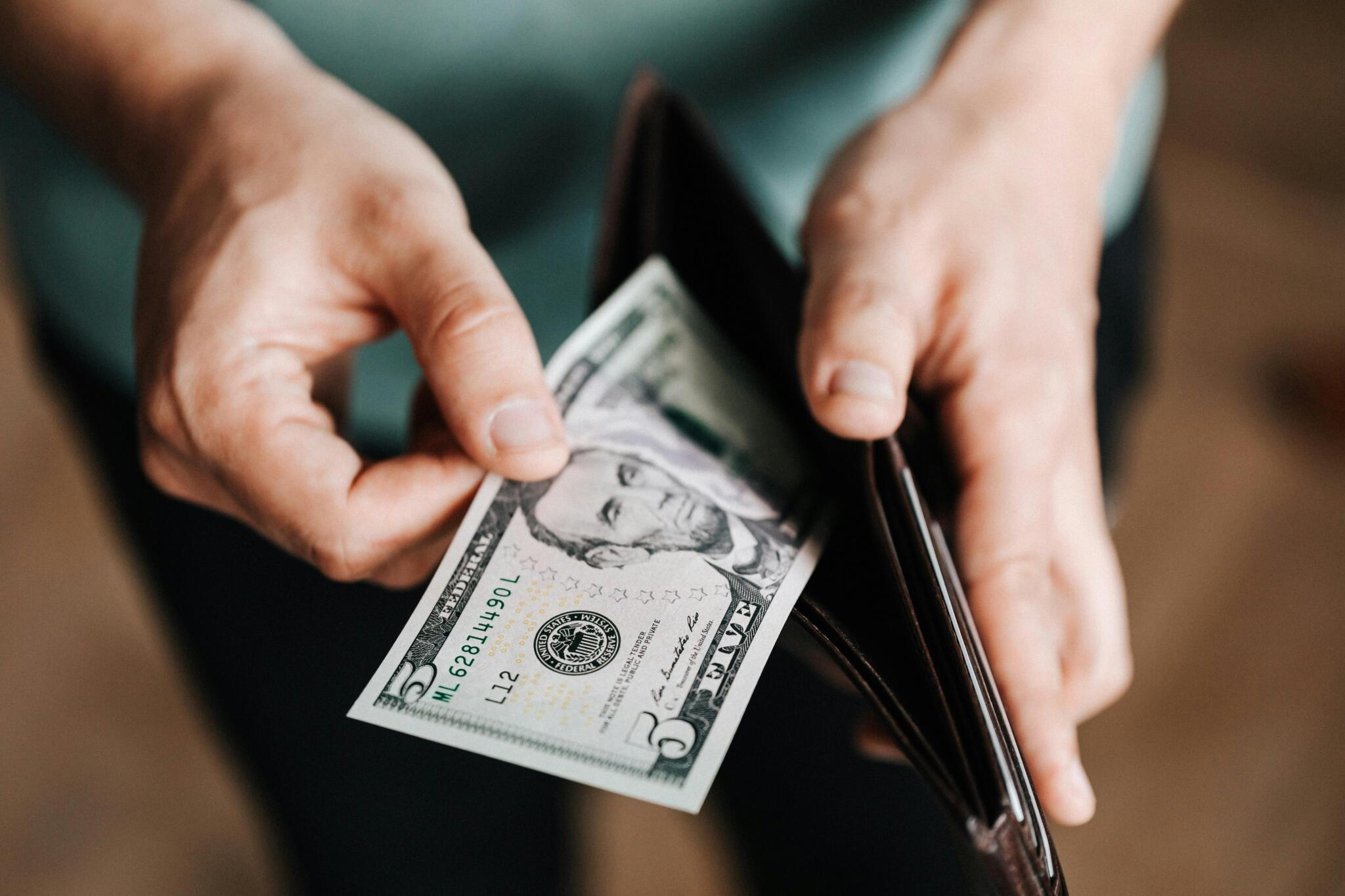 Statistics Canada Household Income Trends 2025
