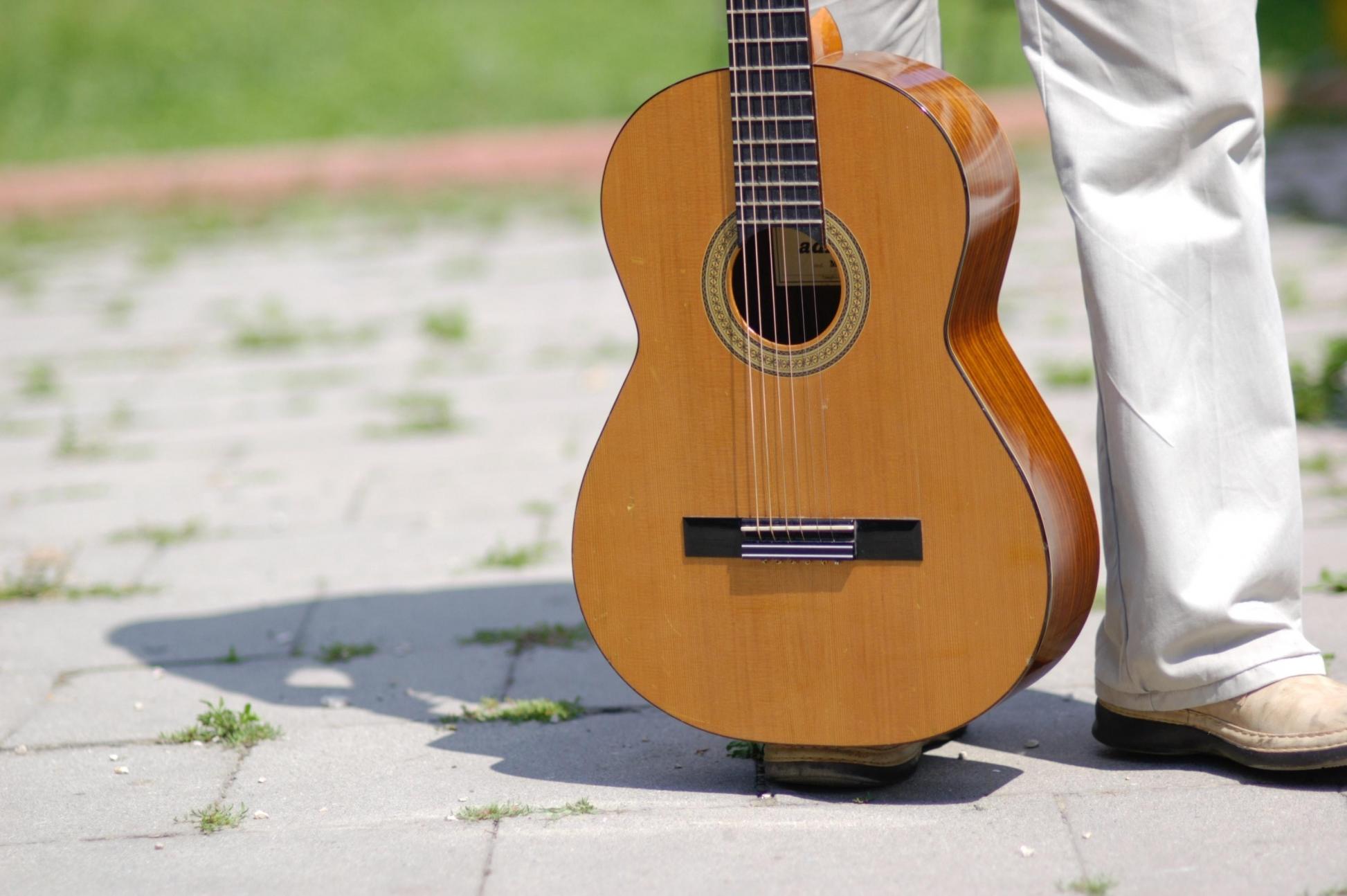 Die Geschichte der Gitarre
