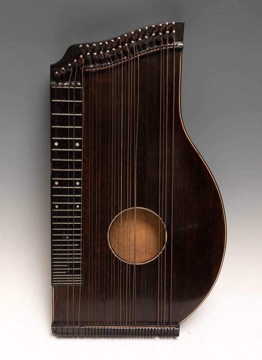 ¿Quién inventó la guitarra?