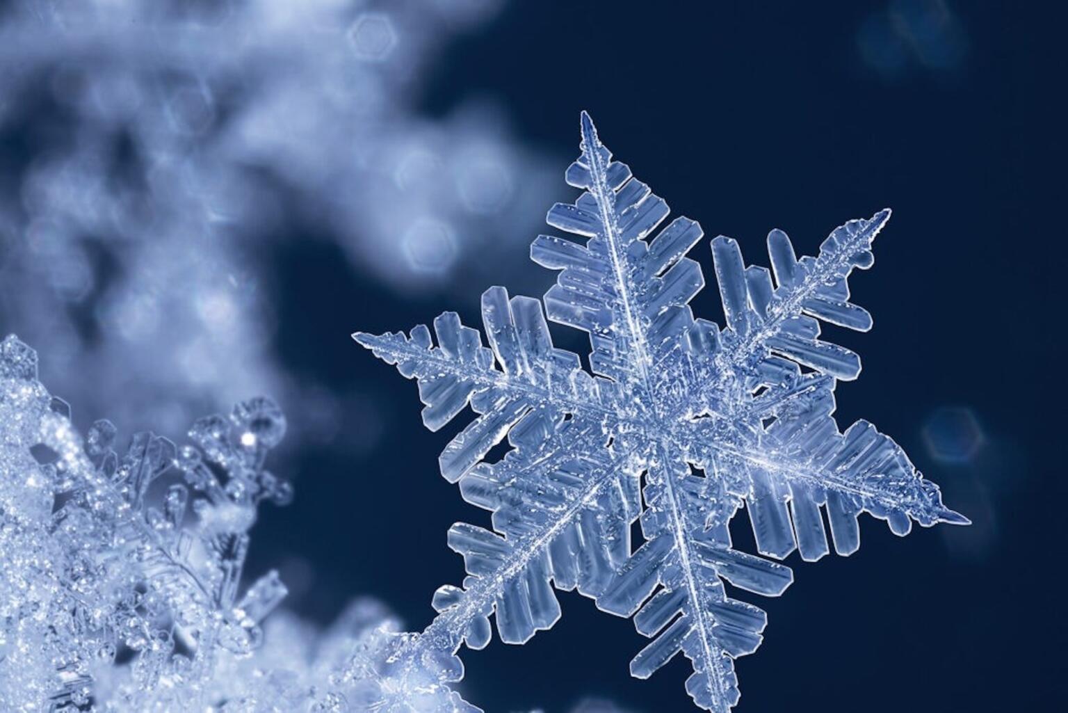 Flocon de Koch : un voyage au cœur de la géométrie fractale