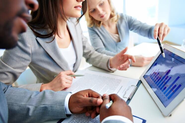 Actuaire métier : études, compétences et perspectives de carrière en 2025