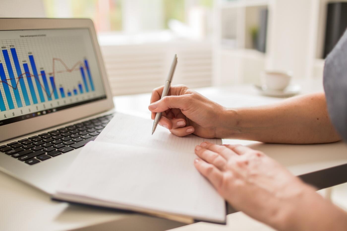 Actuaire salaire : grilles, évolutions et perspectives 2025
