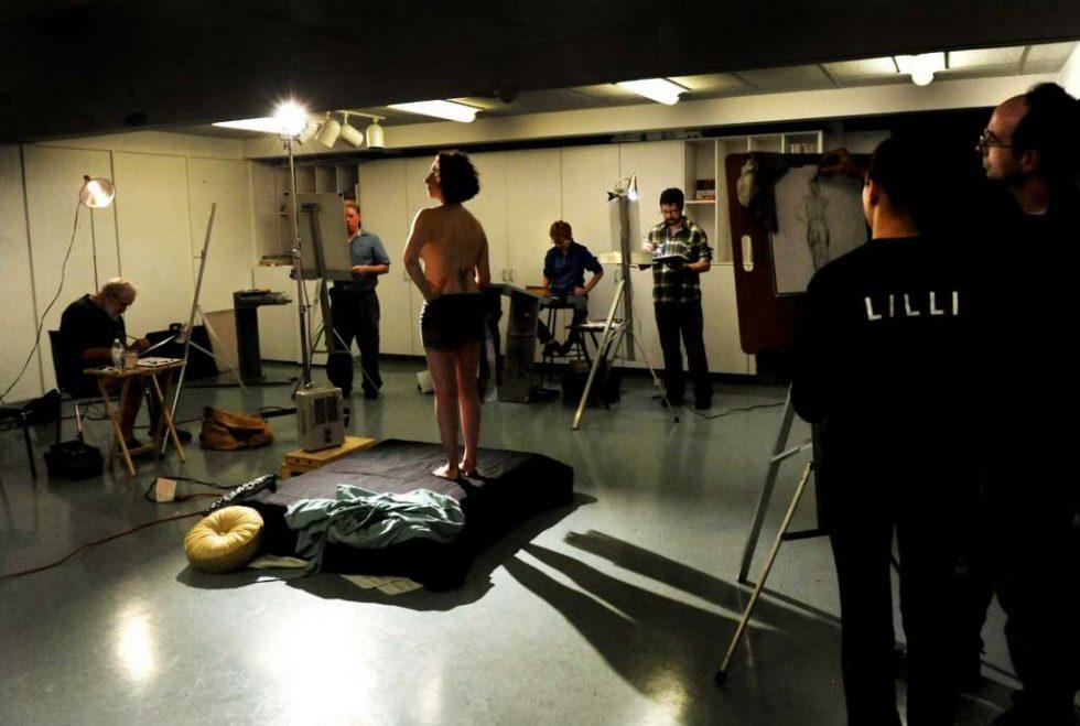 A Guide To Becoming A Life Drawing Model