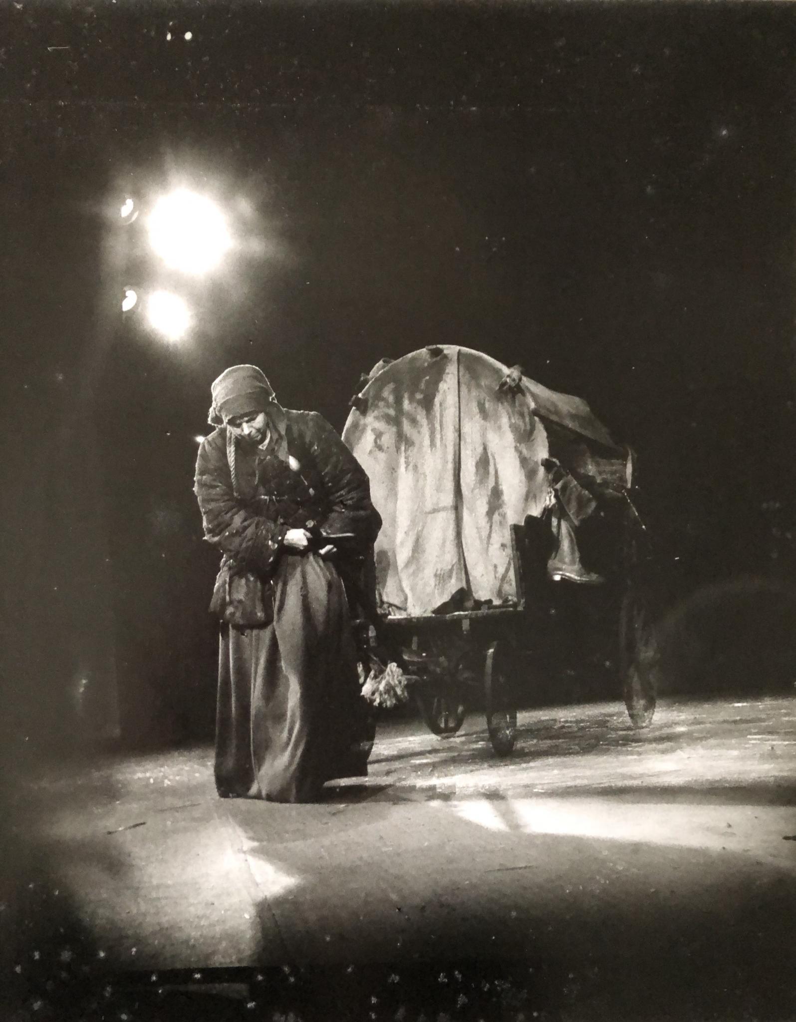 Brechtian Theatre Techniques and Epic Theatre