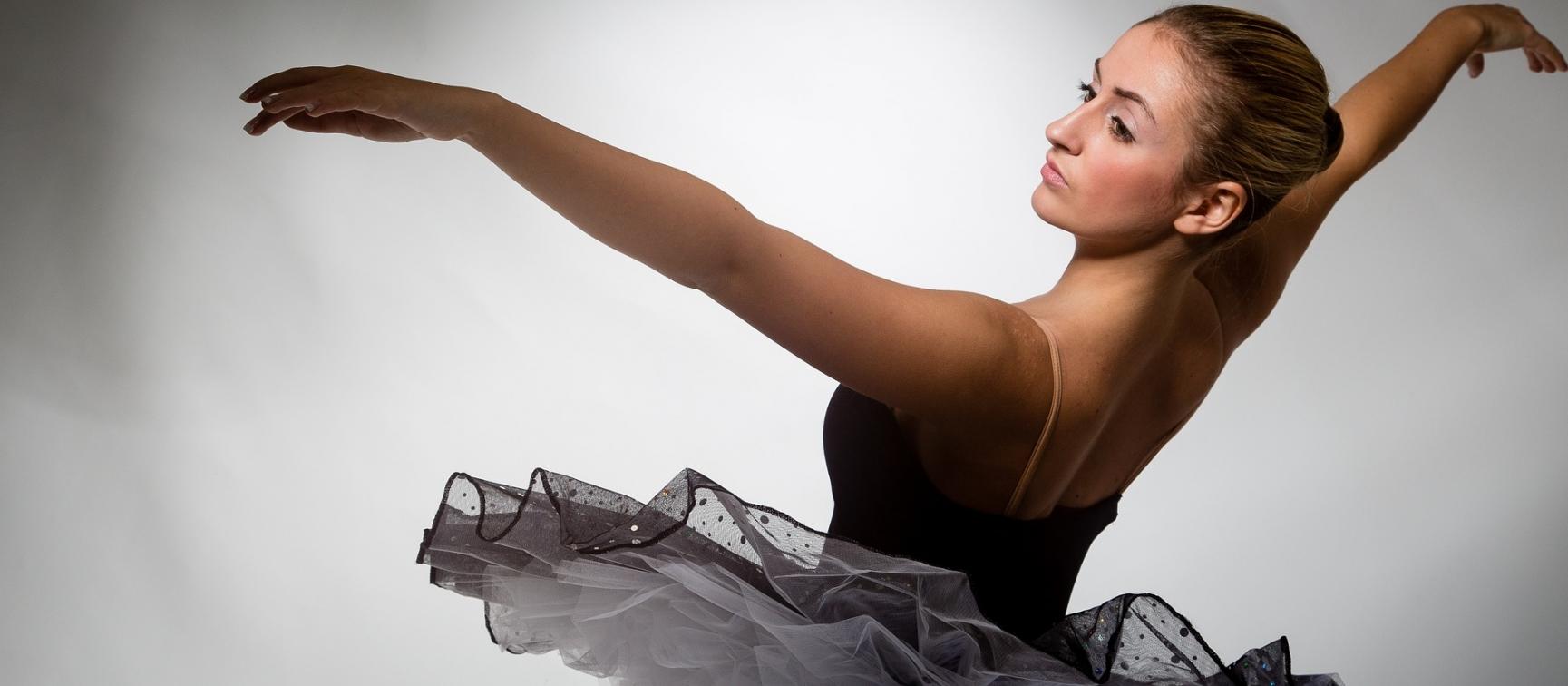 Choreographer Qualifications: Steps To A Choreographer Career