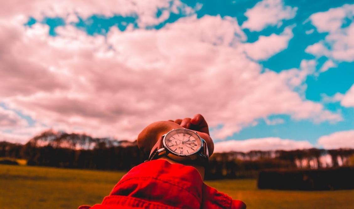 How to Learn Telling The Time in Italian: A Practical Guide