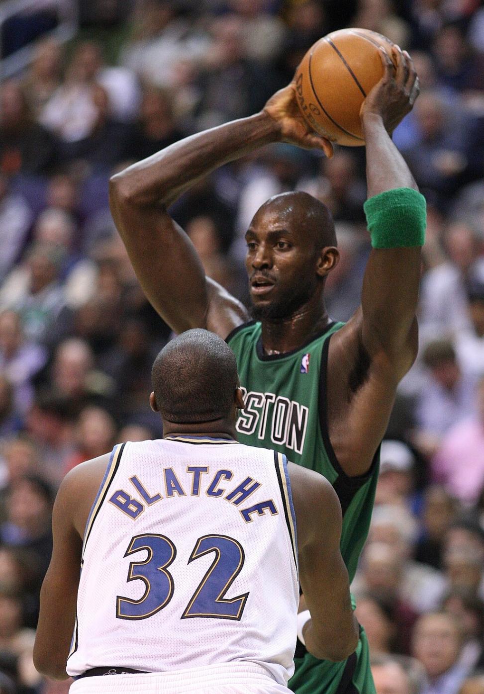 Understanding the Role of the Power Forward in Basketball