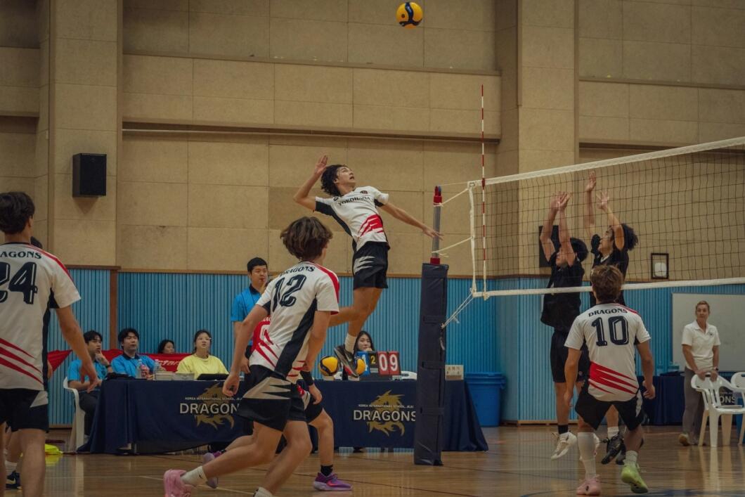 Understanding the Outside Hitter Volleyball Position