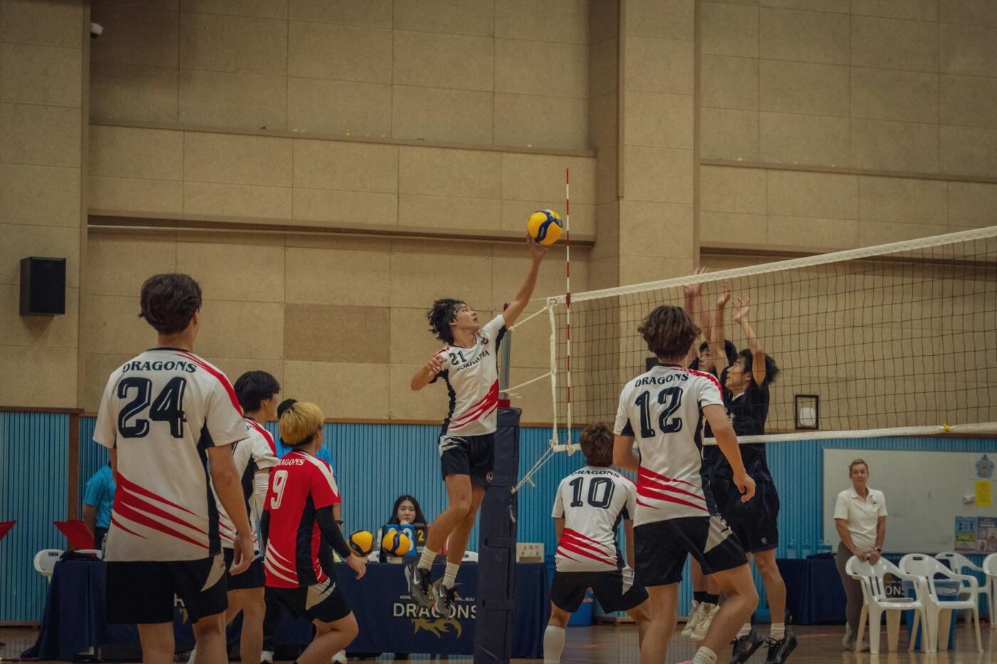 Understanding the Outside Hitter Volleyball Position