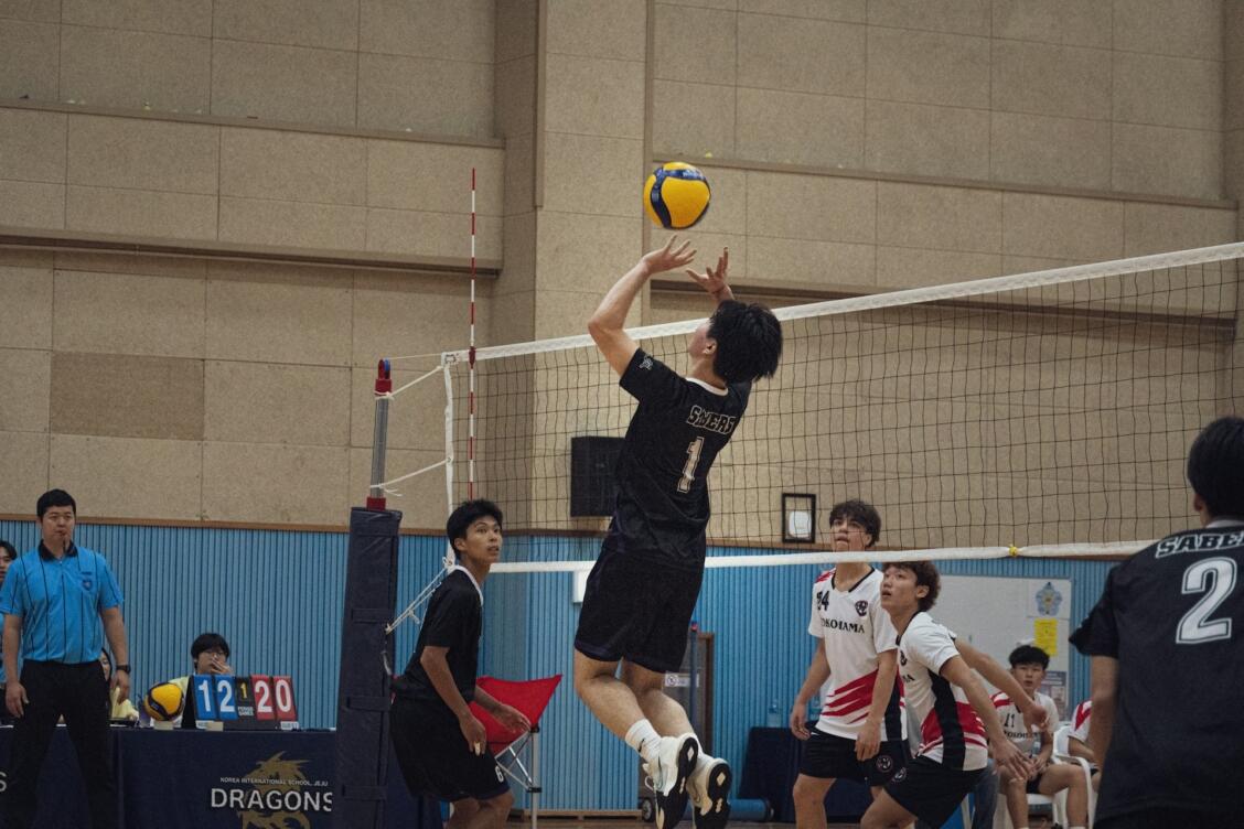 Mastering the Setter Volleyball Position