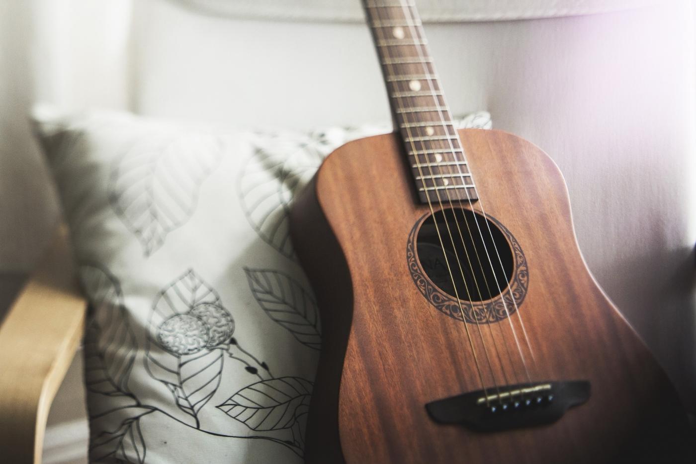 Cara Memilih Senar Gitar Terbaik