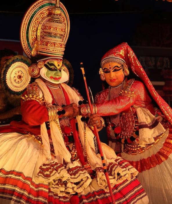 Kathakali Dance: History, Costumes & Dance Form