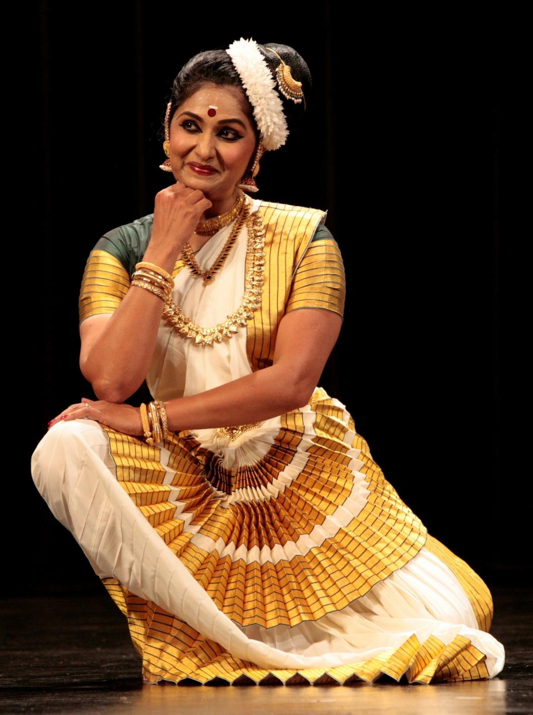 Mohiniyattam Dance: A Kerala Classic