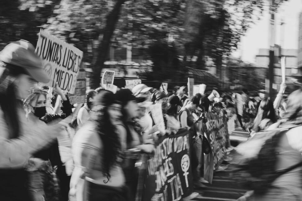 Cos’è il femminismo: significato, definizione e obiettivi del movimento