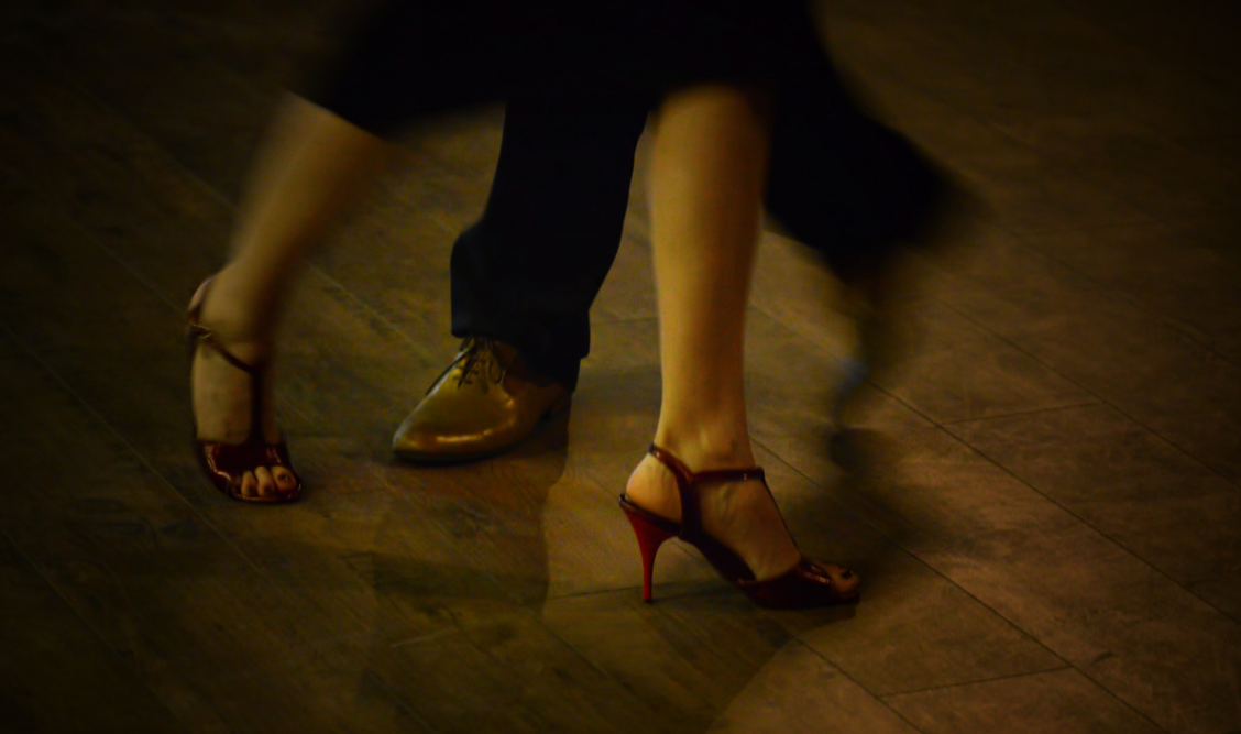 Conoce las mejores canciones de tango para bailar
