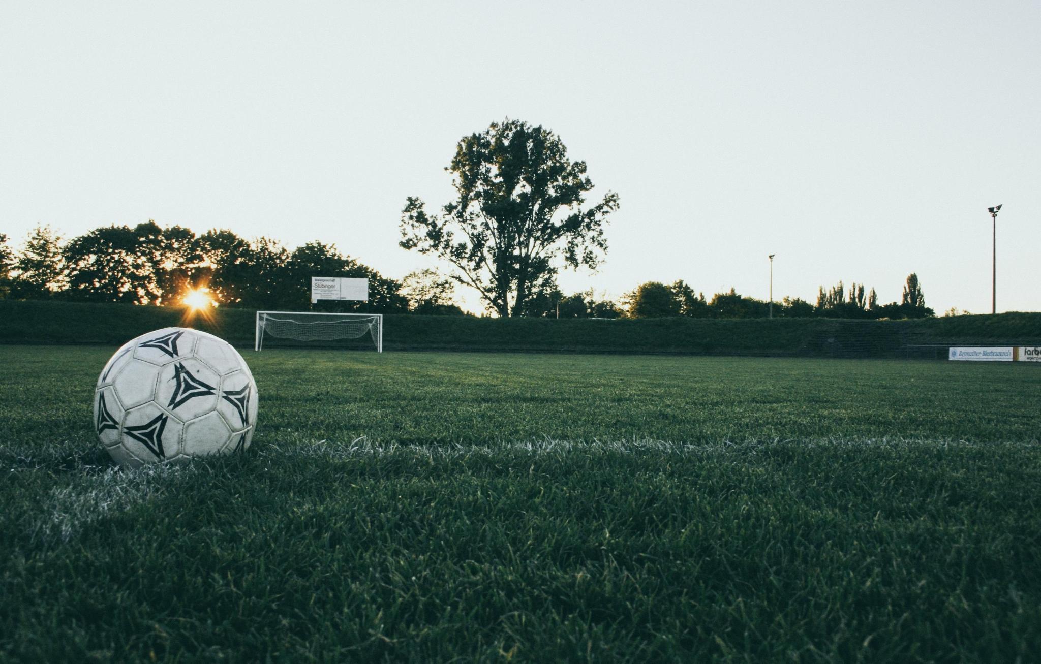 Hoe Profvoetballer Worden