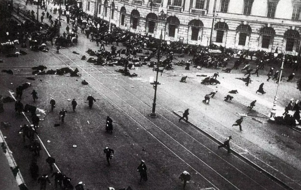 Den russiske revolusjonen og historiens vendepunkt