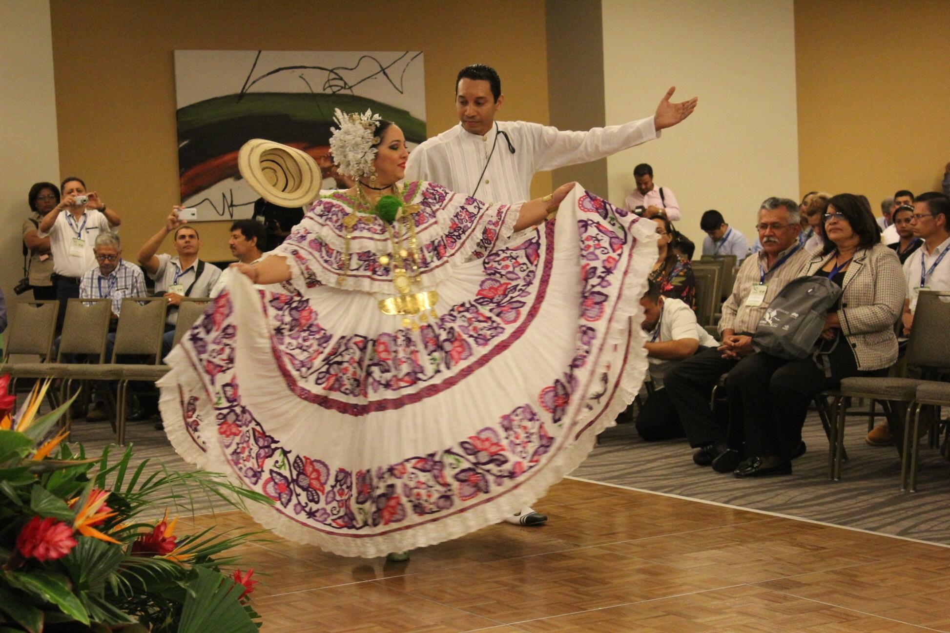 ¿Cuáles son los bailes típicos de Panamá?