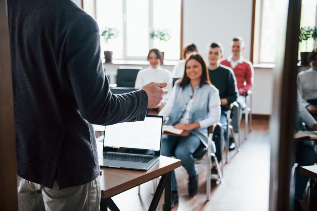 Ventajas y desventajas de ser profesor universitario
