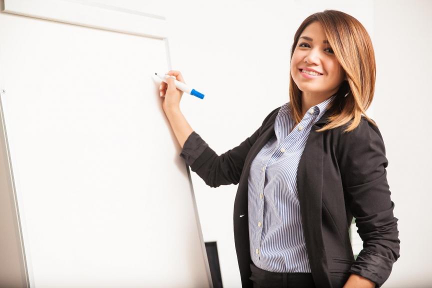¿Qué estudiar para ser profesor universitario en Perú?