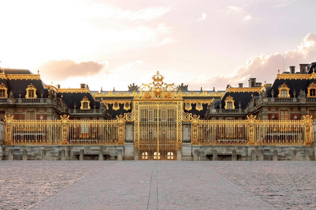 10 historiska händelser som format Frankrike