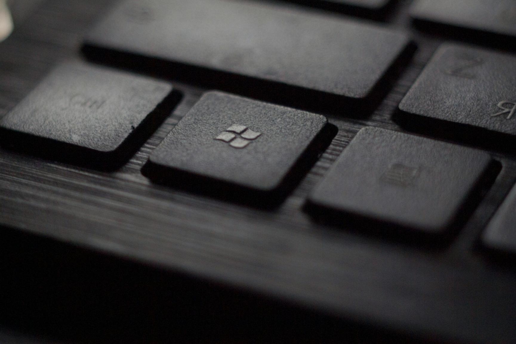 How to Install an Arabic Keyboard on Your Computer and Smartphone