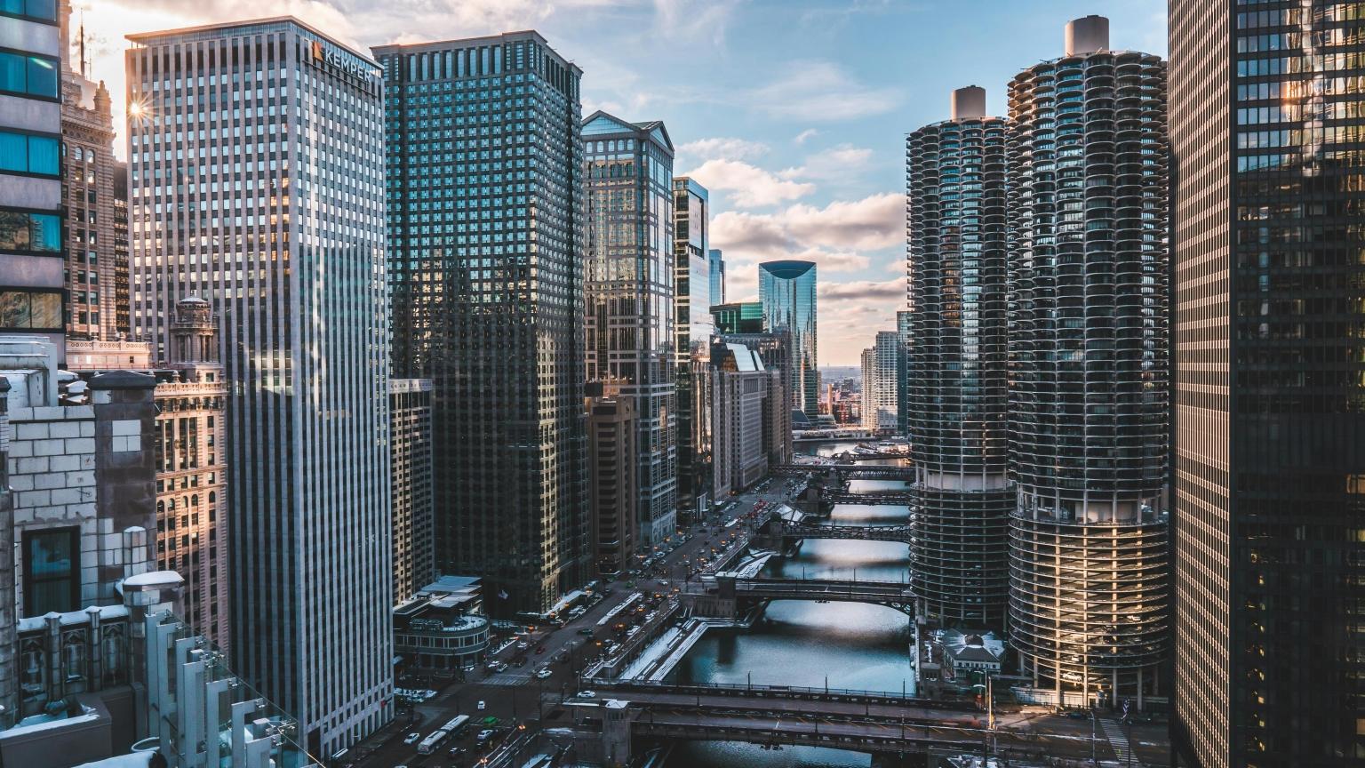 Explore Where to Find Finance Classes in Chicago